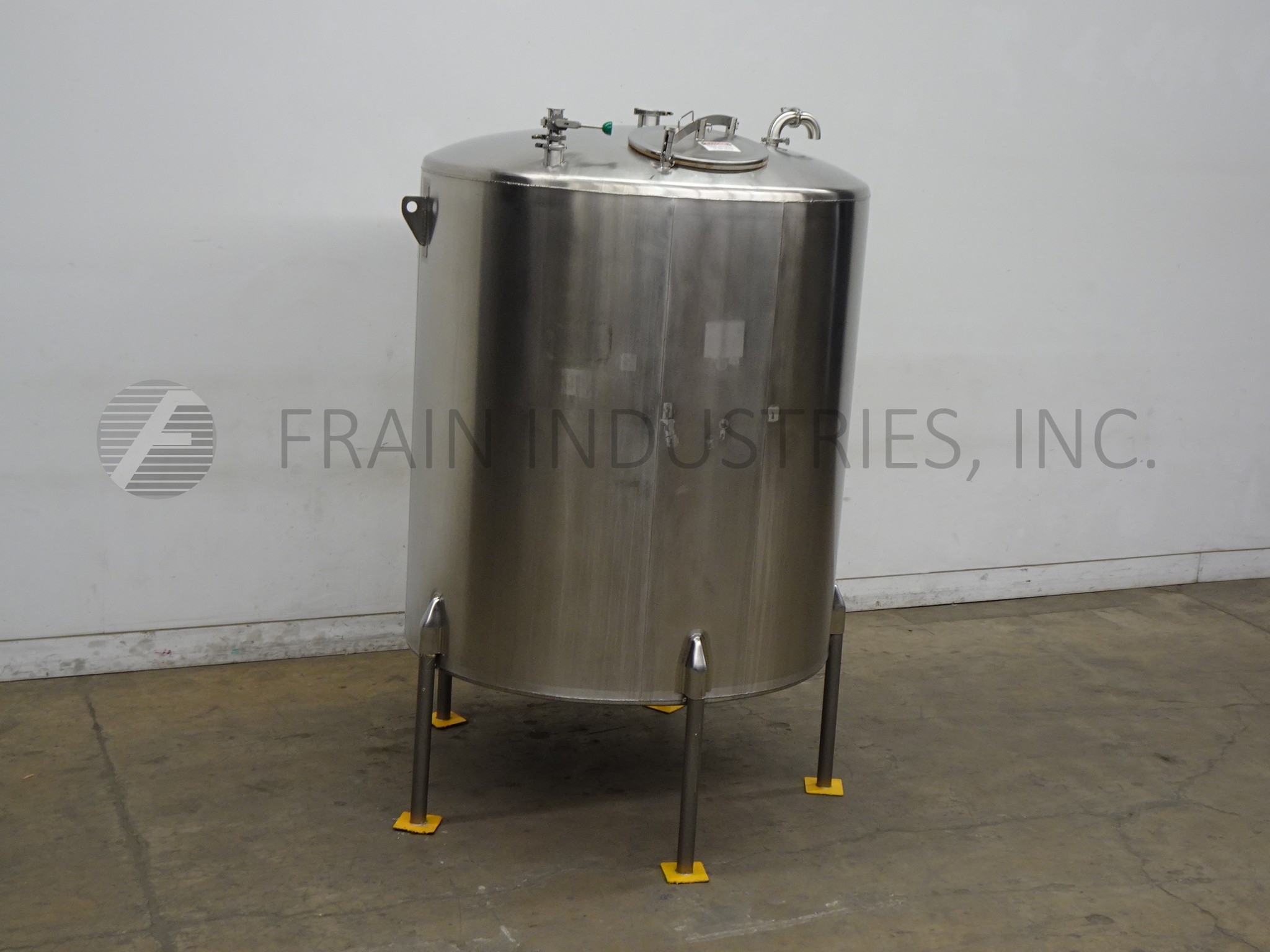 Perma San Stapco Stainless Tank SS Single Wall 1131 GAL for Sale 5J1651