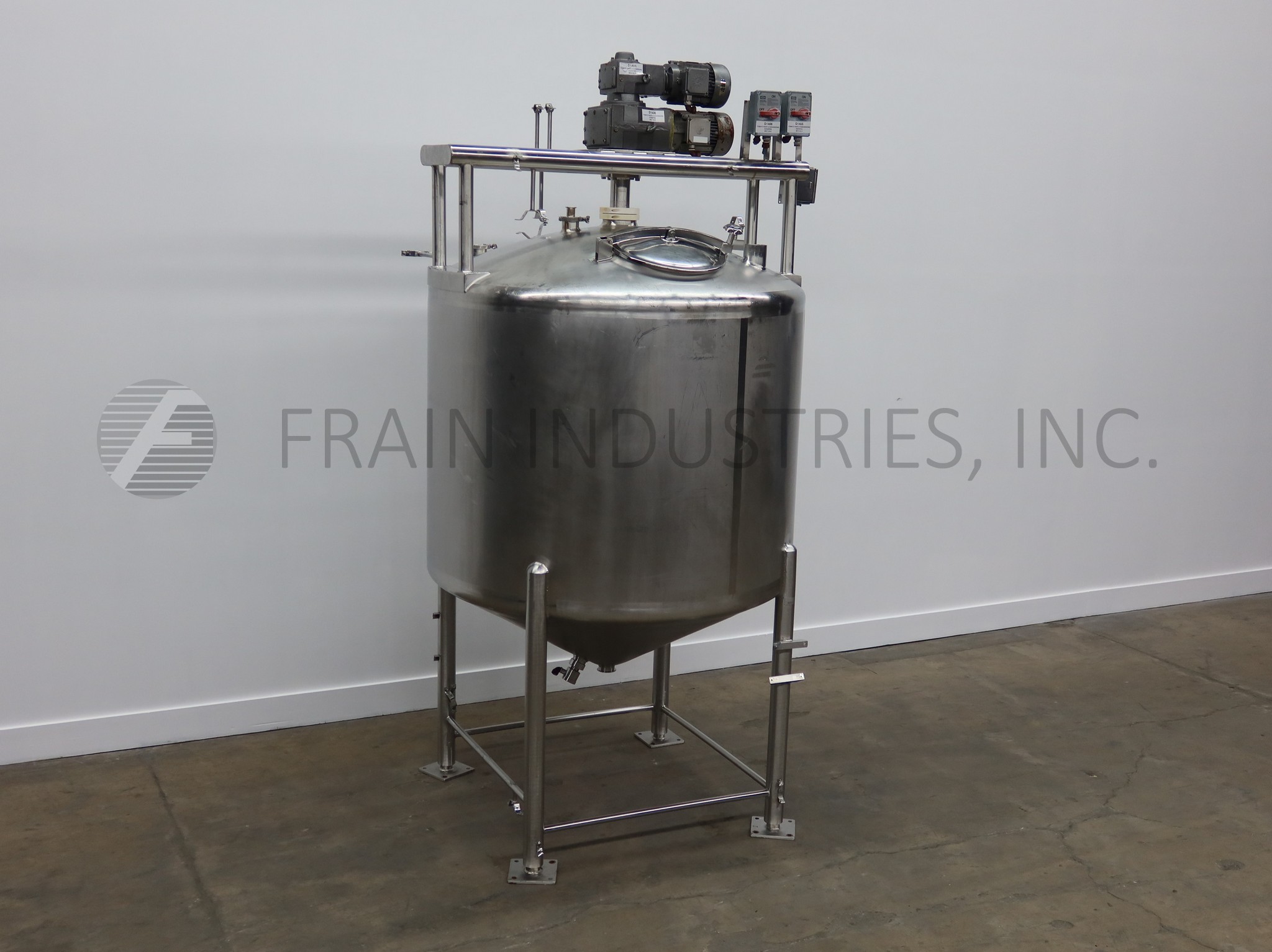Feldmeier Tank SS Single Wall 650 GAL for Sale 5J2933
