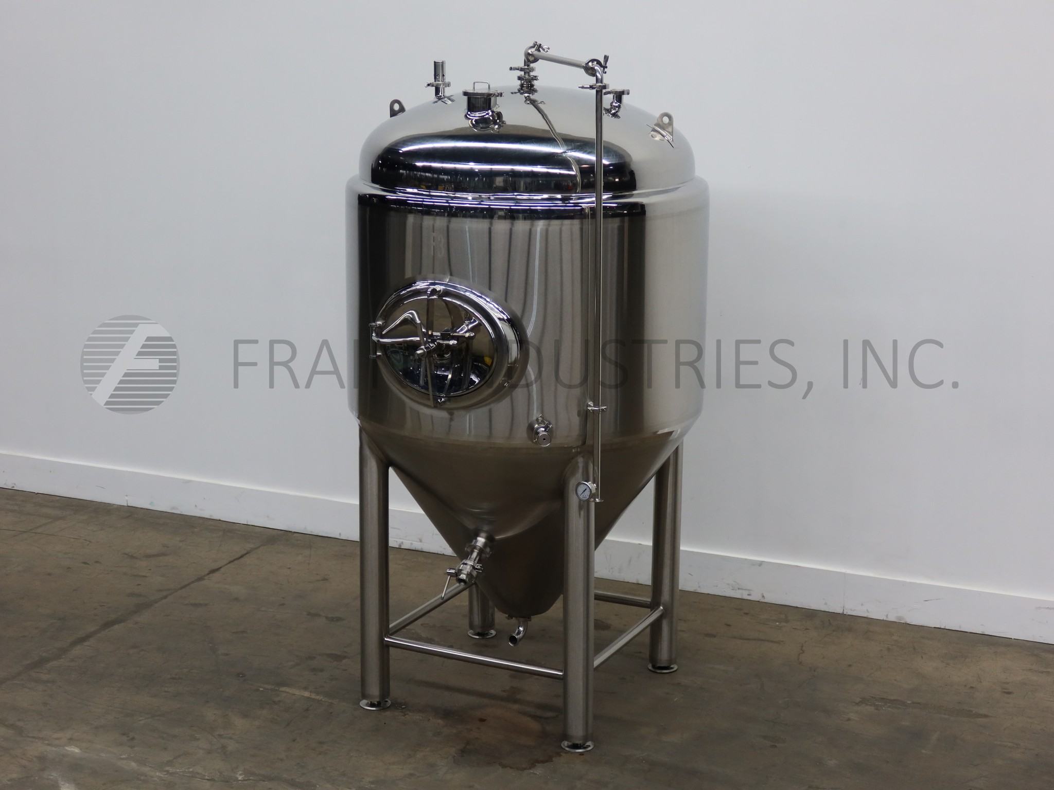 Stout Tanks and Kettles Tank SS JKT 390 GALLON for Sale 5J4093