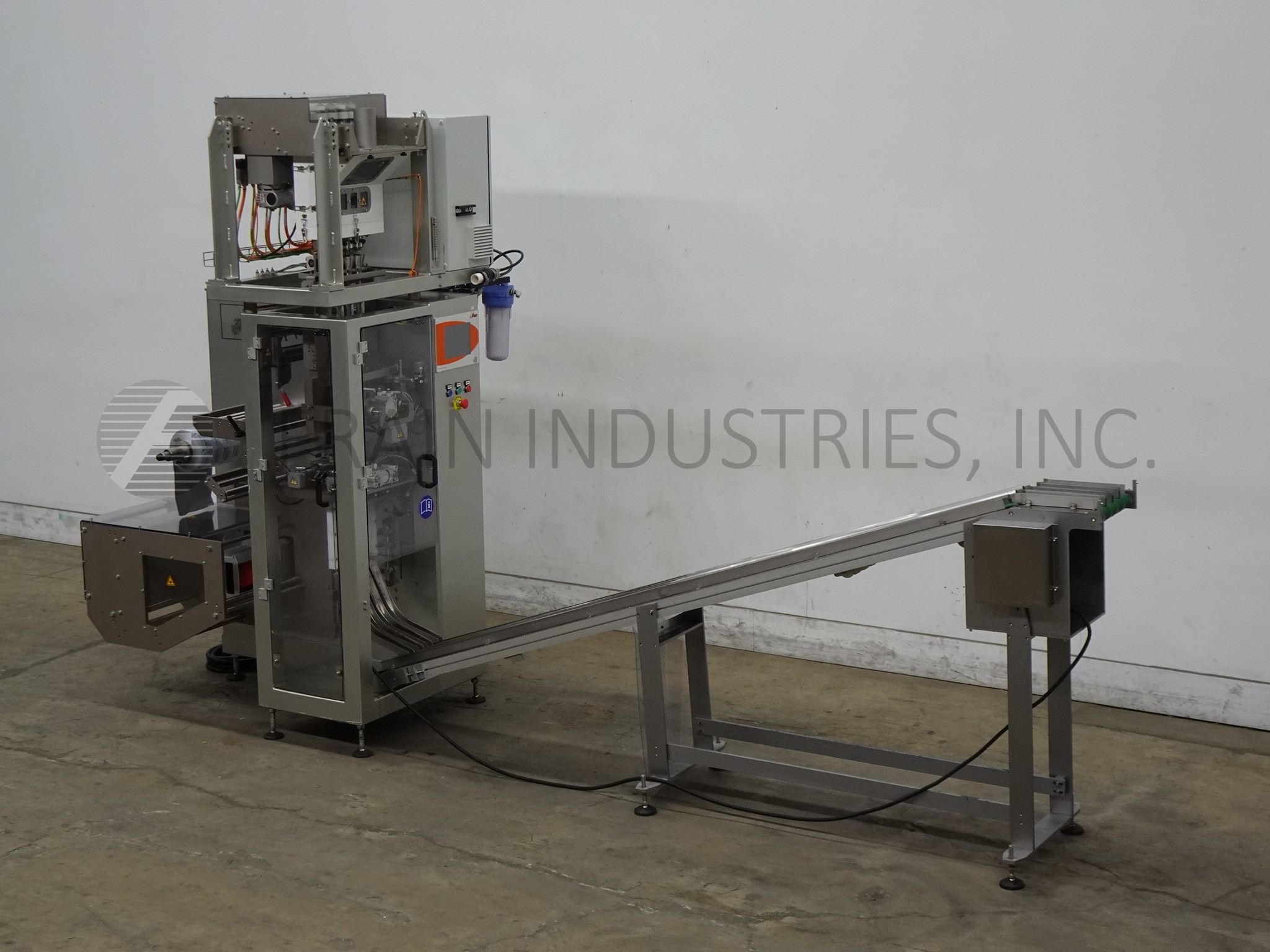 INVpack Form & Fill Strip Packaging BY300 SERVO for Sale R38740